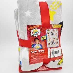 Ryan's World | Bedding | Ryans World Shooting Stars Pillow And Throw ...